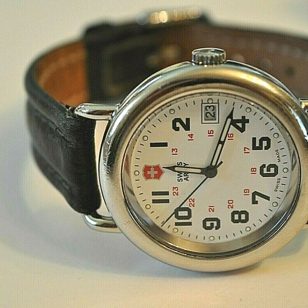 VICTORINOX SWISS ARMY 24529 SS WATCH w/ LEATHER STRAP | WatchCharts ...