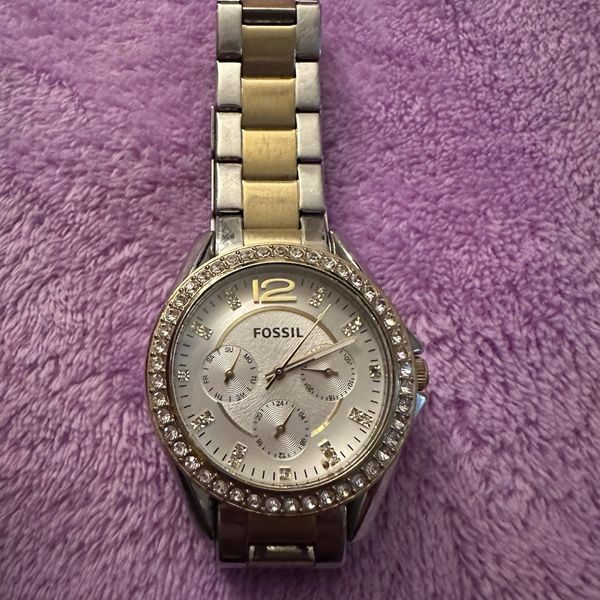 Fossil ES3204 Riley Multi-Function Two-tone Ladies Watch | WatchCharts ...