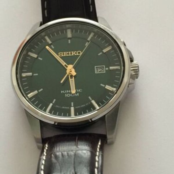 Boxed Seiko Kinetic Mens Watch With Date 5M82-0BA0 A6 | WatchCharts ...