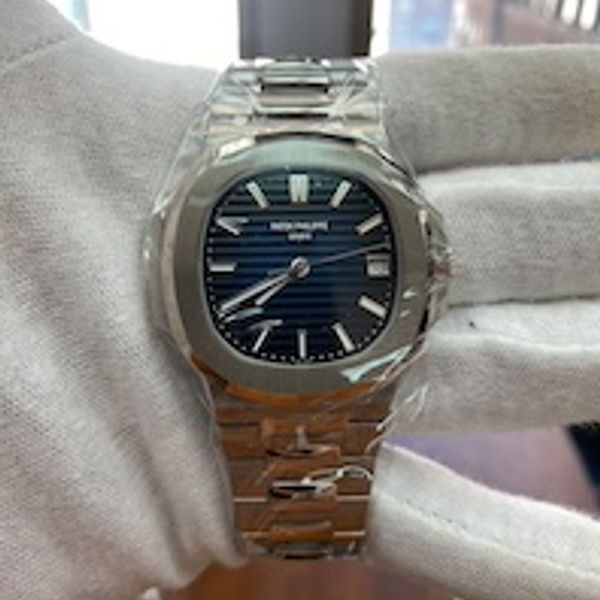 FS: Patek Philippe 5811G Nautilus | WatchCharts Marketplace
