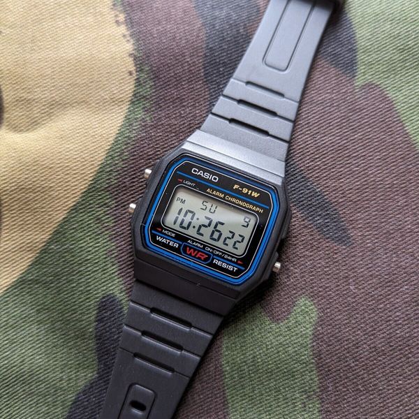 Casio F91W Retro Digital Black Watch Iconic and Versatile | WatchCharts ...
