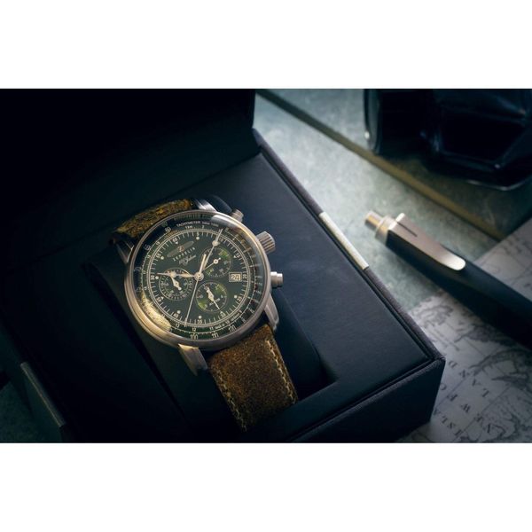 Zeppelin 8680-4 100 Years Green Dial Chronograph Wristwatch ...