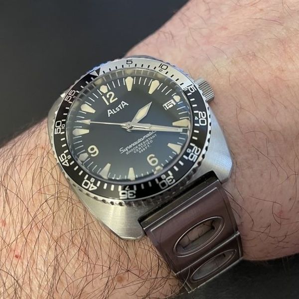 [$675 USD] FS: Alsta Nautoscaph Hooper "Jaws" Diver | WatchCharts