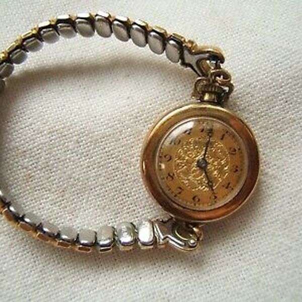ANTIQUE GRUEN 14K GOLD WRIST WATCH NICE DIAL | WatchCharts Marketplace