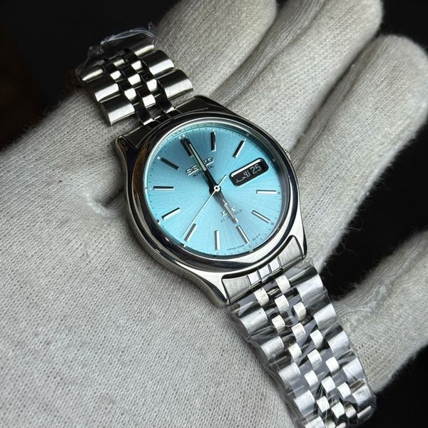 Vintage Seiko 5 Automatic Mens Watch sky-blue/cyan color Day/Date 6309 ...