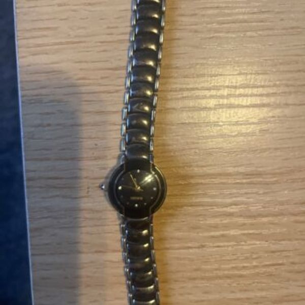 rado ladies watch Bronz With A Black Bezel Small Face See Pics ...