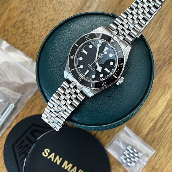 San Martin SN0008 Automatic Watch, Black Dial, Seiko NH35, J-Bracelet ...