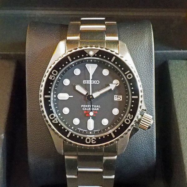 SEIKO SBCM023 HIGH ACCURACY, PERPETUAL CALENDAR, QUARTZ DIVER WATCH ...