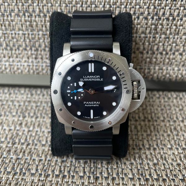 FS: Panerai Luminor Submersible 42mm PAM 682 Box Papers Serviced ...