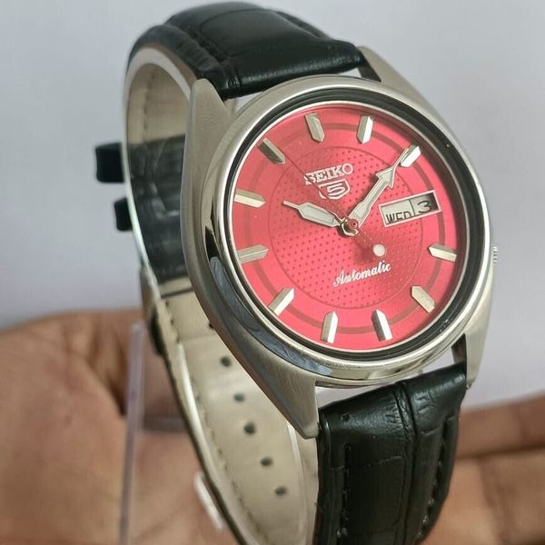 Seiko 5 Automatic Red Dial vintage Men's Wrist Watch Run Order ...