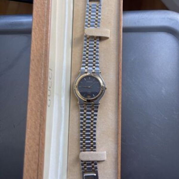 GUCCI 9000M 32mm SILVER GOLD DATE VINTAGE SWISS MADE WATCH ...