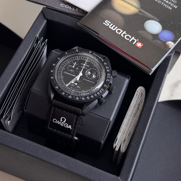 OMEGA X Swatch Mission to the Moonphase Black Snoopy Moonswatch ...