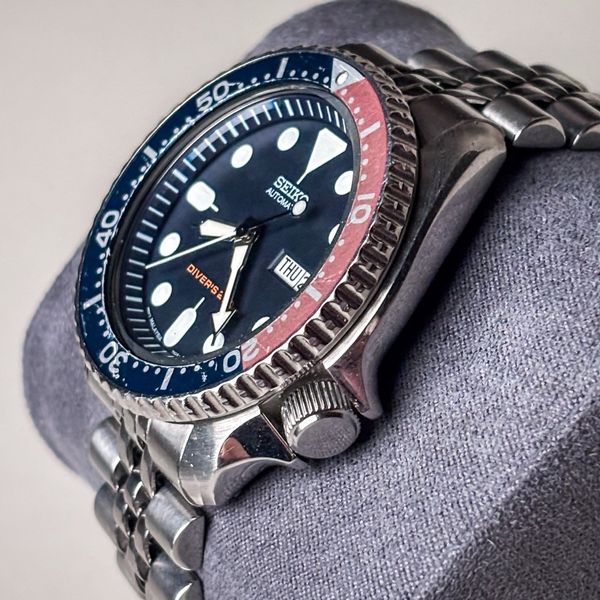 Seiko SKX009 Pepsi Diver â Automatic 200m â Day/Date â Iconic Tool ...