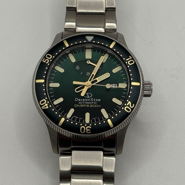 ORIENT STAR SPORTS DIVER 200m GREEN DIAL AUTOMATIC WATCH (F6N4-UAF0 ...