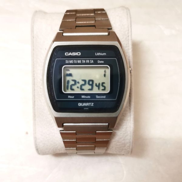 Vintage Casio Blue B812 dial 36mm. stainless steel digital watch ...