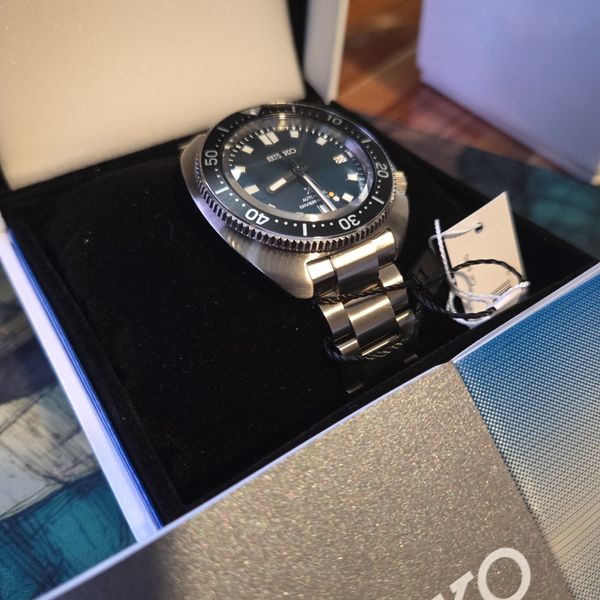 Seiko Prospex Green Men's Watch - SPB265 Worn once! | WatchCharts ...