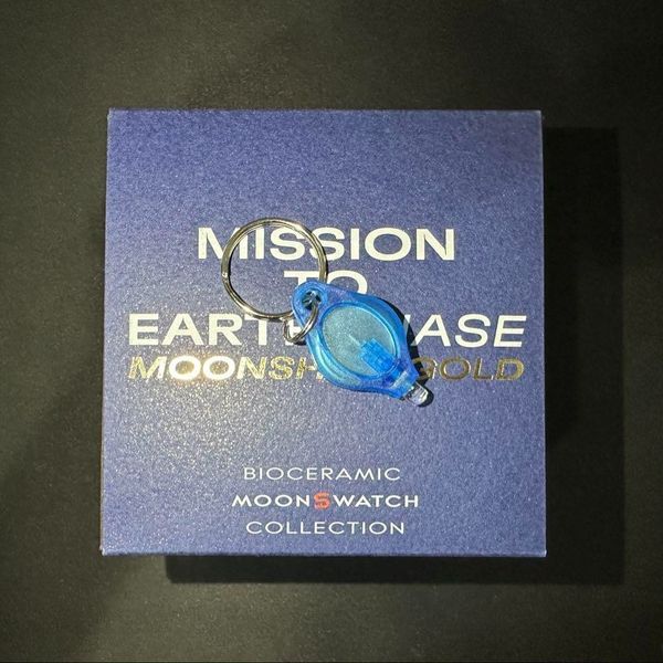 OMEGA Swatch SNOOPY Mission To Earthphase Moonshine Gold Snoopy Strap ...