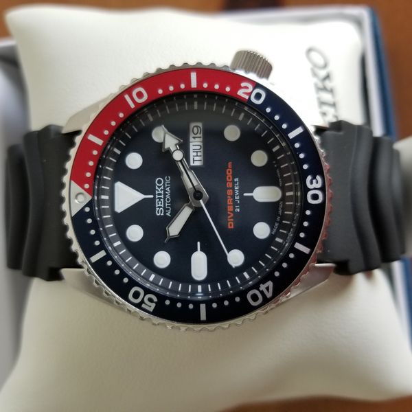 FS: New Seiko SKX009J1 | WatchCharts