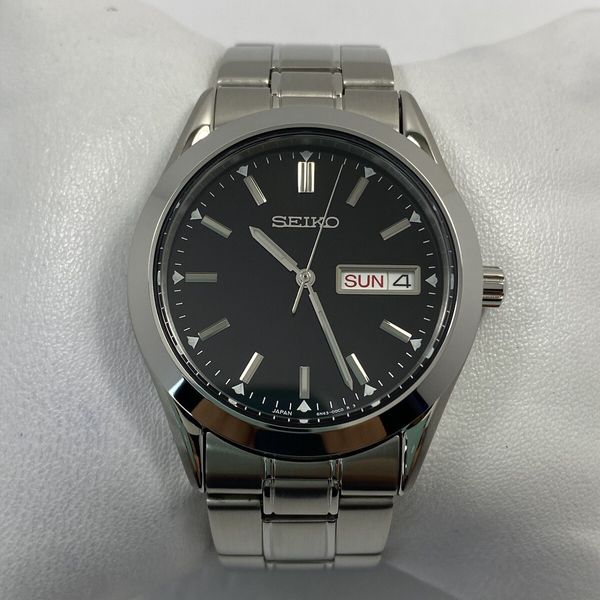 Seiko Essentials Quartz Black Dial Stainless Steel Men's Watch SUR361 ...