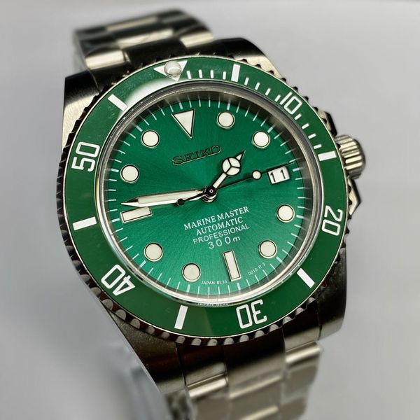 Seiko Hulk Green Sunburst Submariner with Seiko NH35 Movement | WatchCharts