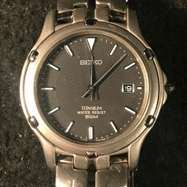 Men's Seiko Titanium 50M Water Resistant Watch Looks and Works Great ...
