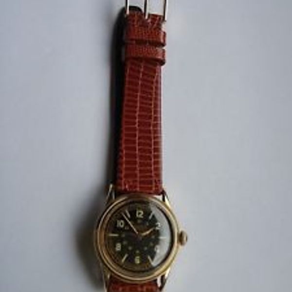 【FREE SHIPPING】 Watch Watch Gold Universal Geneve universal geneve oro ...