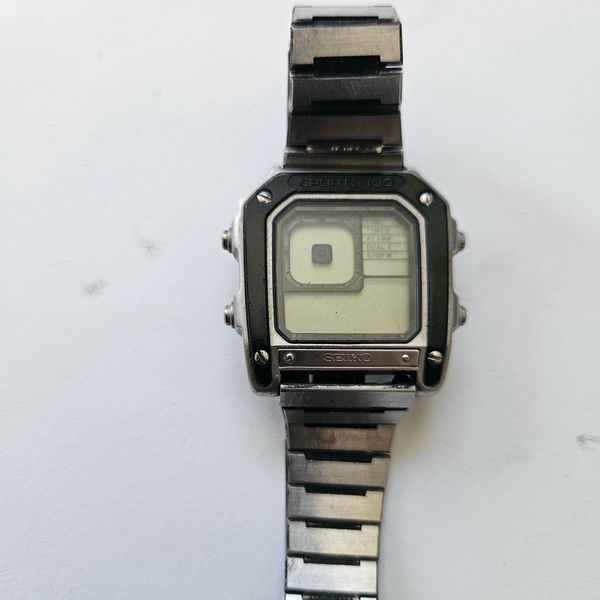 SEIKO G757-5020 SPORTS 100 JAMES BOND OCTOPUSSY WATCH | WatchCharts ...