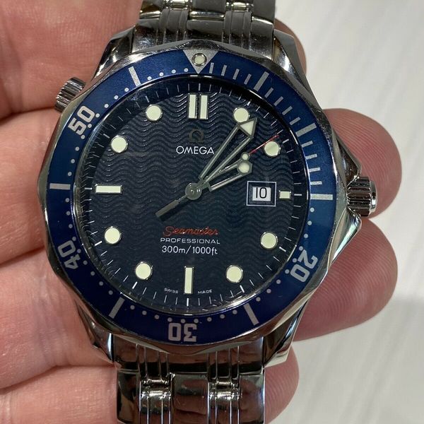 Omega Seamaster 41mm Blue Wave Dial Quartz 2221.80 Excellent condition ...
