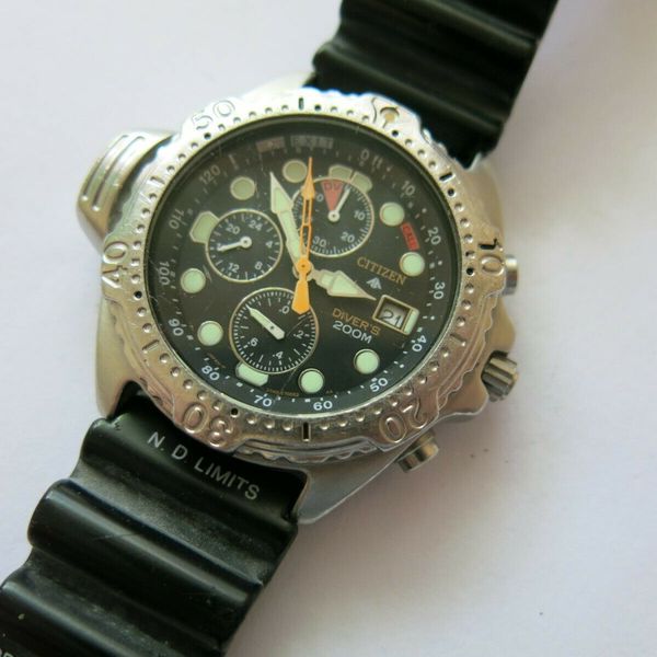 Citizen 1990s -2000s Promaster 200m Divers 3745-E70031 Steel DIVE Watch ...