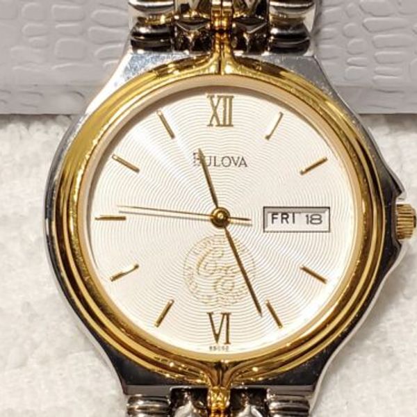 Vintage Bulova Men's Day Date Silver Gold Tone Quartz Watch Roman ...