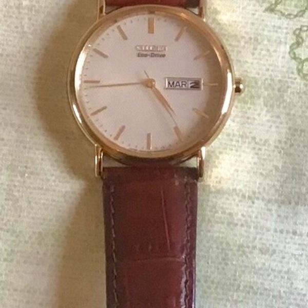 Montre CITIZEN ECO-DRIVE charge auto par la lumiÃ¨re batterie neuve ...