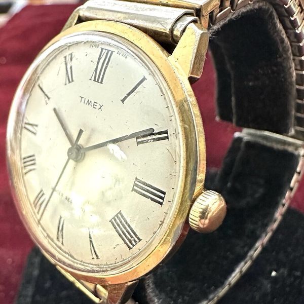 Vintage 1976 Menâ s Timex Marlin Hand Wind Roman Numeral Watch Very ...