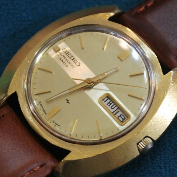 Seiko 7006-7029 Historical Charts | WatchCharts