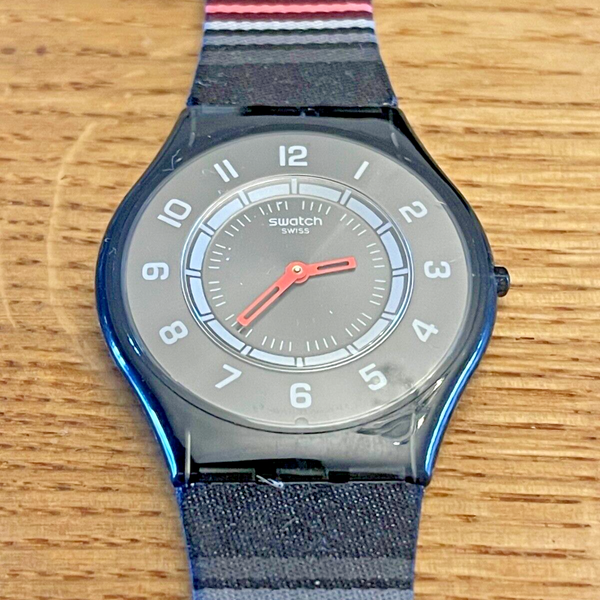 SWATCH WATCH SFF120C "PONCHO" SKIN SWATCH 2010 ORIGINAL | WatchCharts ...