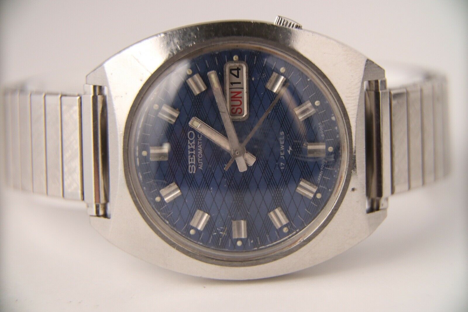 Seiko 7009-8009 Price Guide & Market Data | WatchCharts