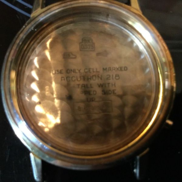 9CT YELLOW GOLD MENS BULOVA ACCUTRON 218 WATCH CASE WITH LIZARD STRAP ...