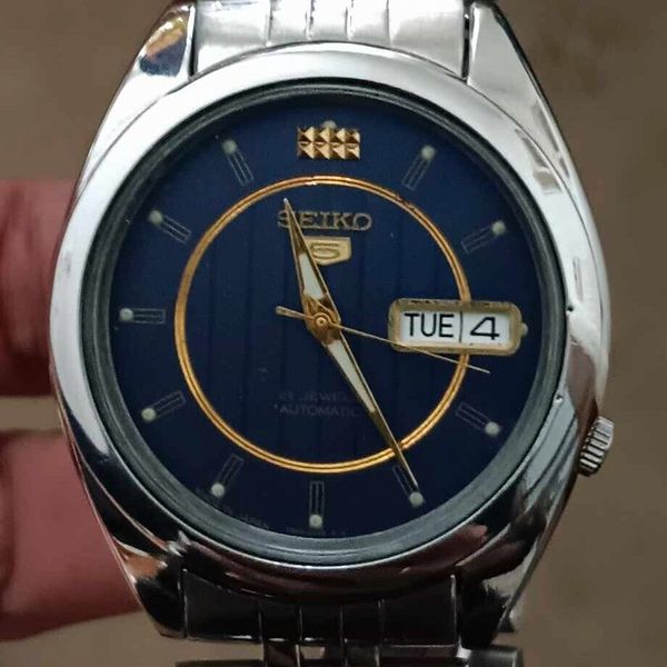 Vintage Seiko 5 Blue dial Cal 7s26 Day Date men wrist day date 21 jewels | WatchCharts Marketplace