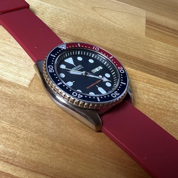 [WTS] Seiko SKX009 2 Bands | WatchCharts Marketplace