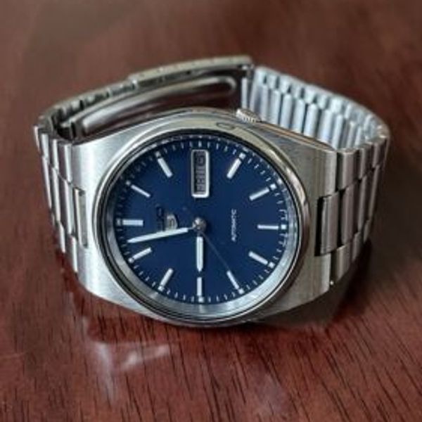 Seiko 5 Day Date 7009-3130 Automatic Watch Blue dial RARE Vintage VGC | WatchCharts Marketplace