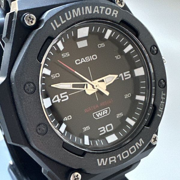 Casio MW620H-1AV, Illuminator, Black Resin Band, 100 Meter WR, NEW ...