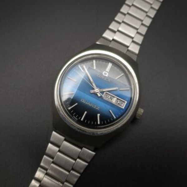 Vintage 1970s Timex Q Falcon Eye Blue Face Quartz Gents Watch Original ...