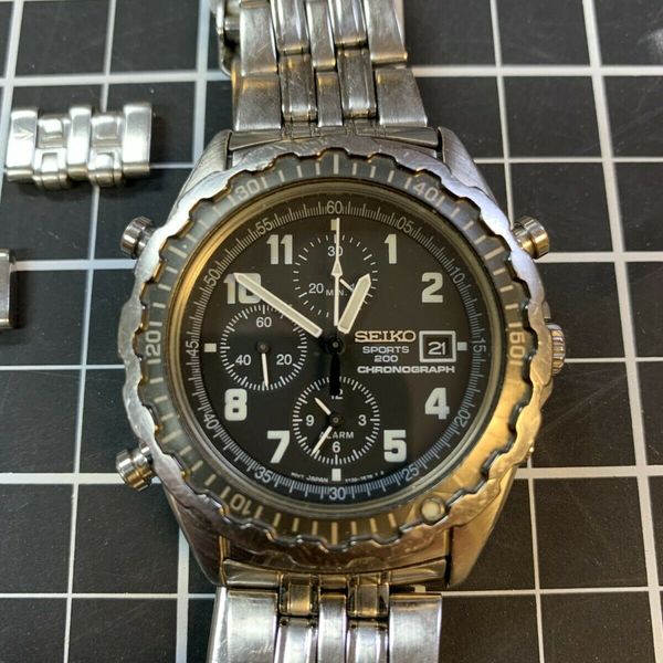 SEIKO Sports 200 alarm chronograph 7T32-7E78 T 2, sapphire crystal ...