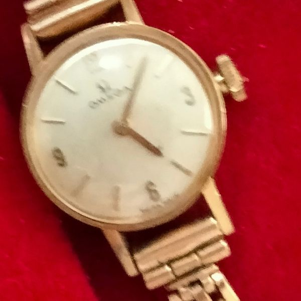 Vintage Omega Swiss Made Ladies Solid 9ct Gold Watch and Bracelet ...