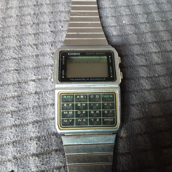 Casio DBC-610 Vintage Digital Watch with Data Bank and Calculator ...