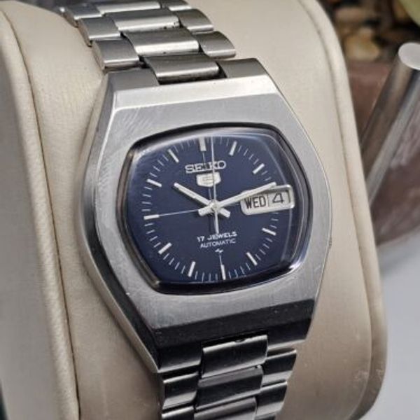 Vintage Seiko 5 Automatic TV Shape Dial "1980s" Japan Made Men's Watch ...