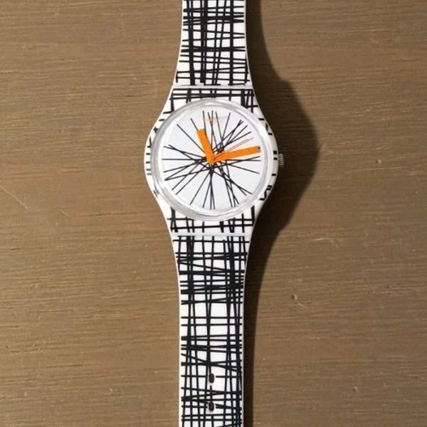 Swatch Lace Me White Dial White and Black Silicone Ladies Watch ...
