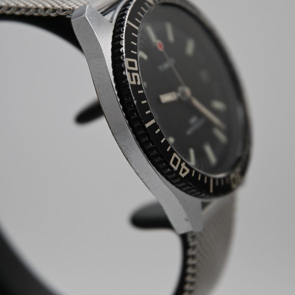 Great Condition! 1984 Timex Marlin Red Dot Diver 2456-310584, Fresh ...