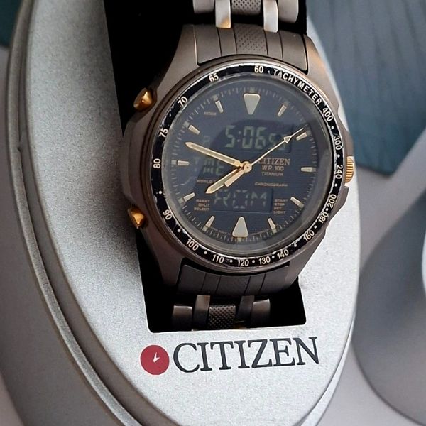 Citizen Chrono Titanium - World Time / Analog-Digital / New Battery Feb ...
