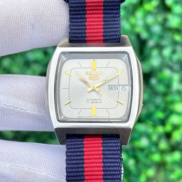 Vintage Seiko 5 Automatic "Square Case" Linen TV Dial Japan Men Watch ...