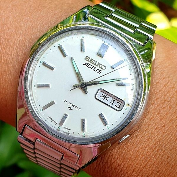 Seiko Actus 7019-8010 Silver Dial Kanji Mens Vintage Aug 1969 Japan Mens Watch | WatchCharts ...